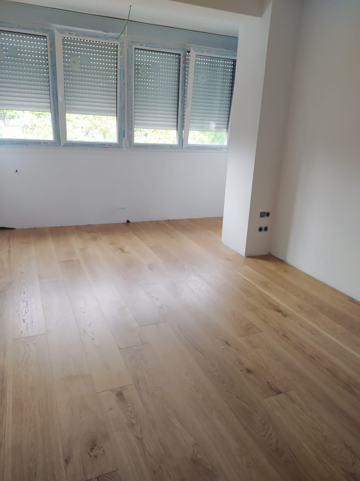 Tarimas Multicapa: Combinando Resistencia y Estética Moderna